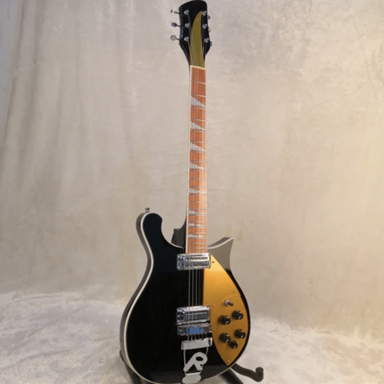 Custom Grand 6/12 Strings 660 Electric Guitar with Rosewood Fingerboard ...