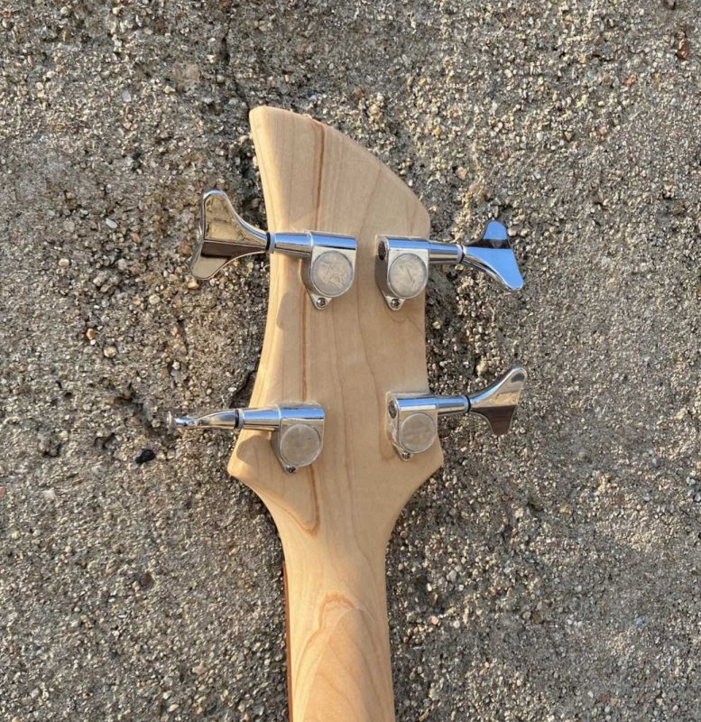 Custom OEM 4 Strings Crystal Electric Guitar Bass